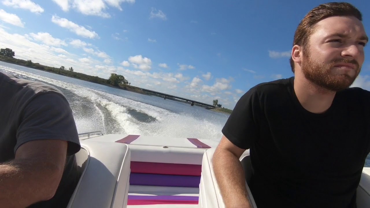 How to not impress a bass boat Checkmate Convincor - YouTube