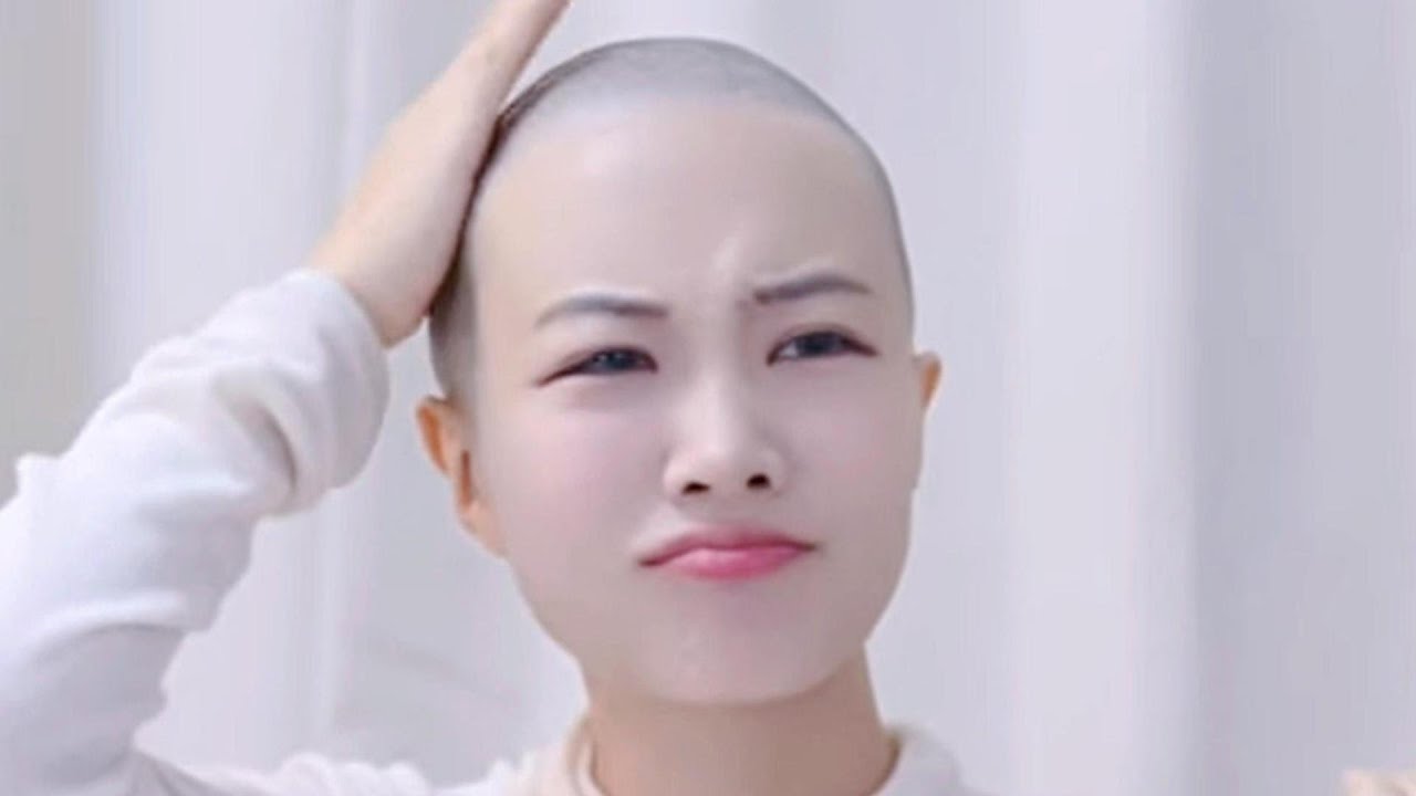 20250429 Beautiful Lady smile ,long hair cut&head shave - YouTube