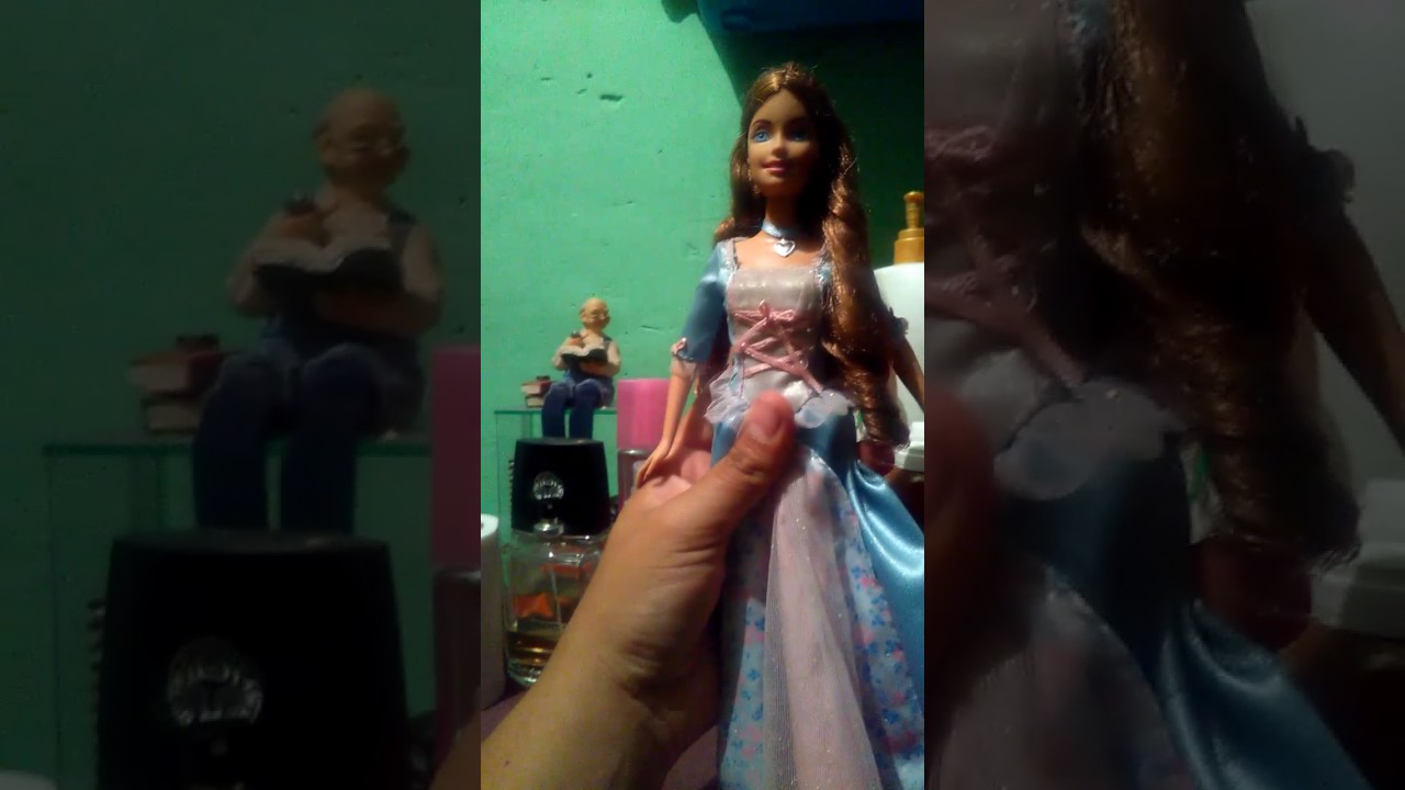 Mis Barbies La Princesa Y La Plebeya Youtube
