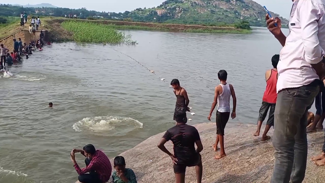 manchenahalli ಕೆರೆ ಕೋಡಿ ಸುಂದರ ನೋಟ - YouTube