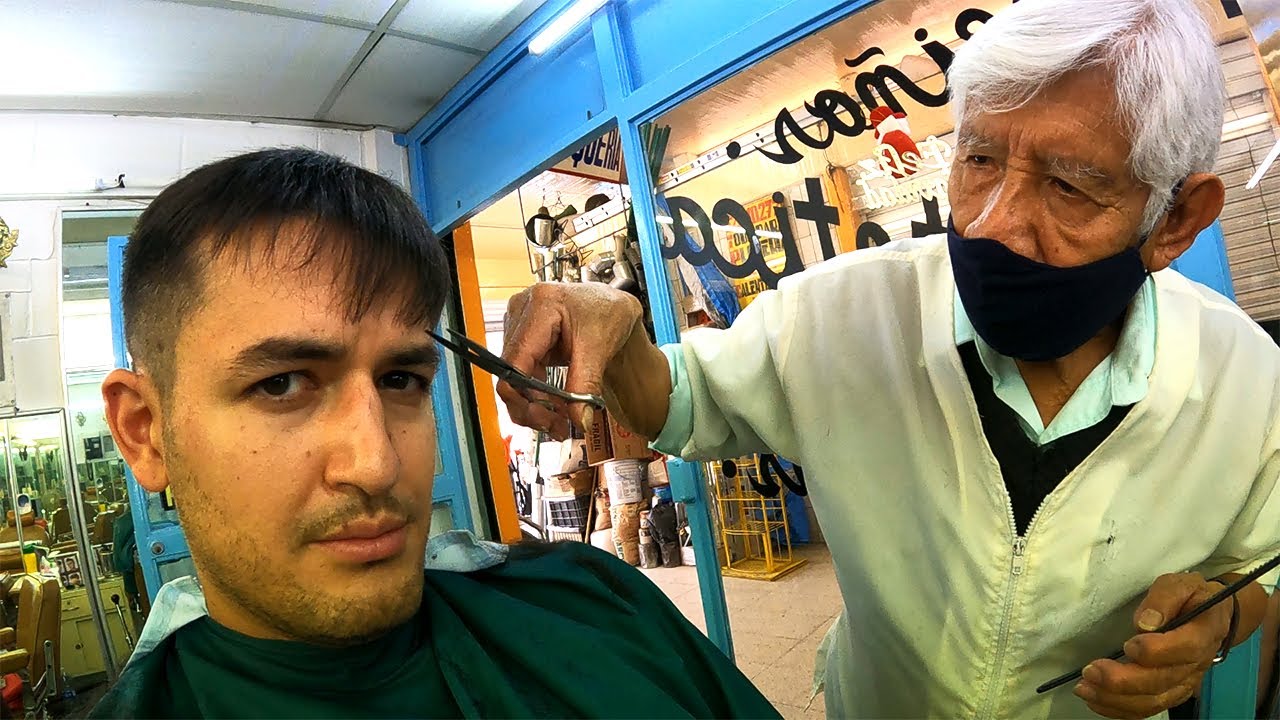 Old School 84 Year Old Mexican Barber 🇲🇽 - YouTube