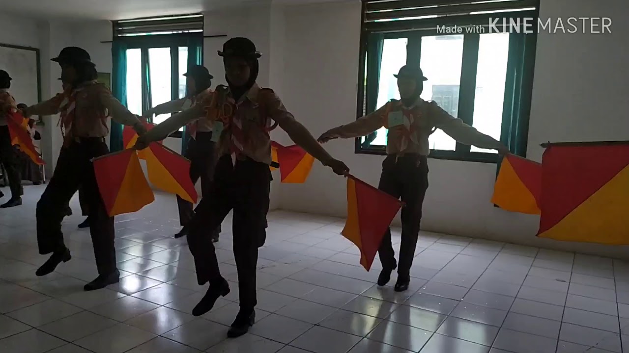 Lomba simaphore dance spenkar - YouTube