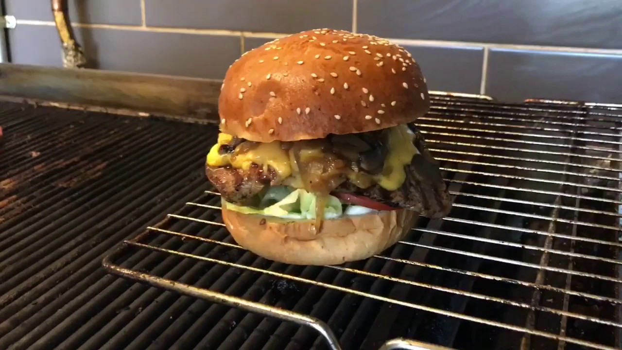 Muhteşem bir Burgerci - Burger Bucks - YouTube