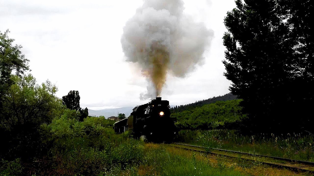 Steam - CPR #3716 (2-8-0) Cold and Wet - YouTube