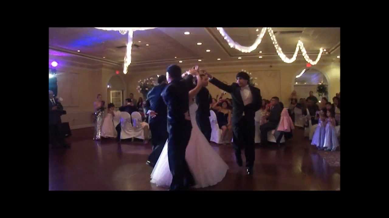 Elizabeth sweet 15 vals - YouTube