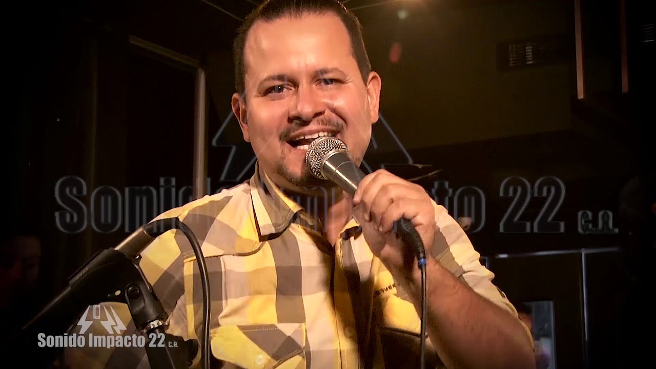 Alvaro Calderón y su Banda - YouTube