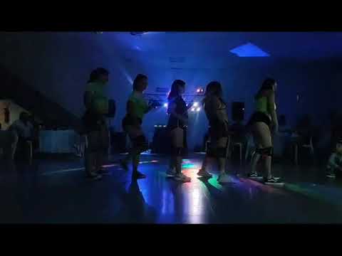 Twerk coreo presentación en 15 Años