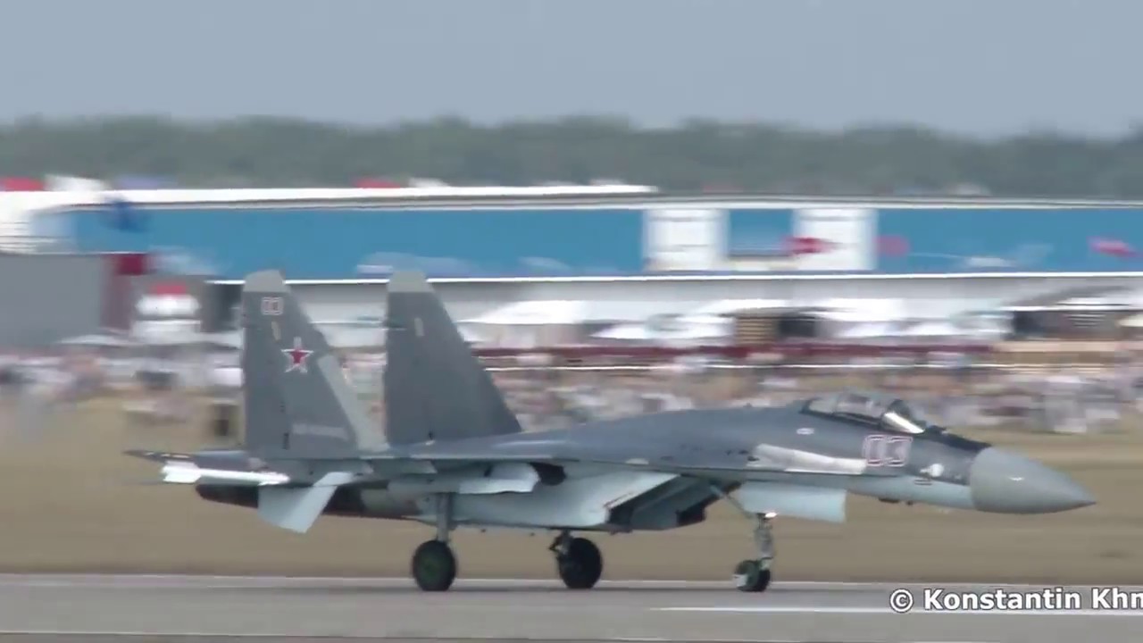 المقاتلة الروسيه Cy-35 - YouTube