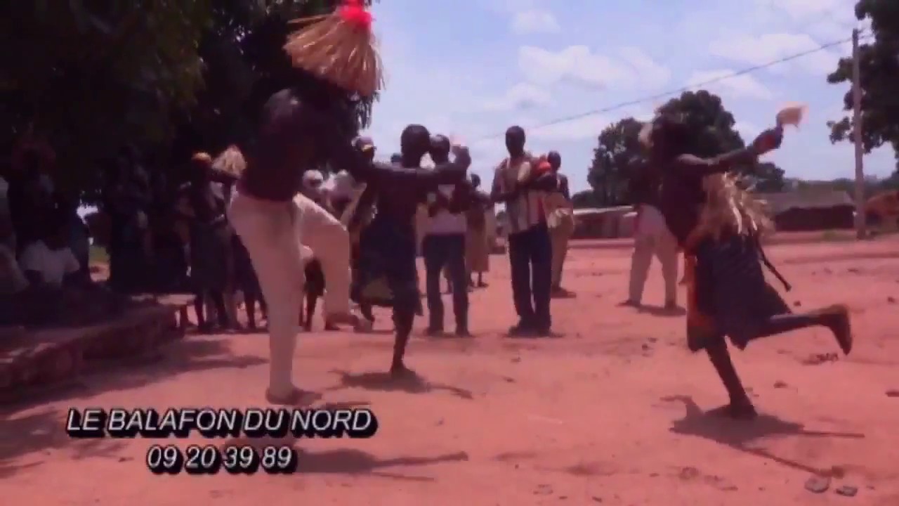 Danse du N'goron - YouTube