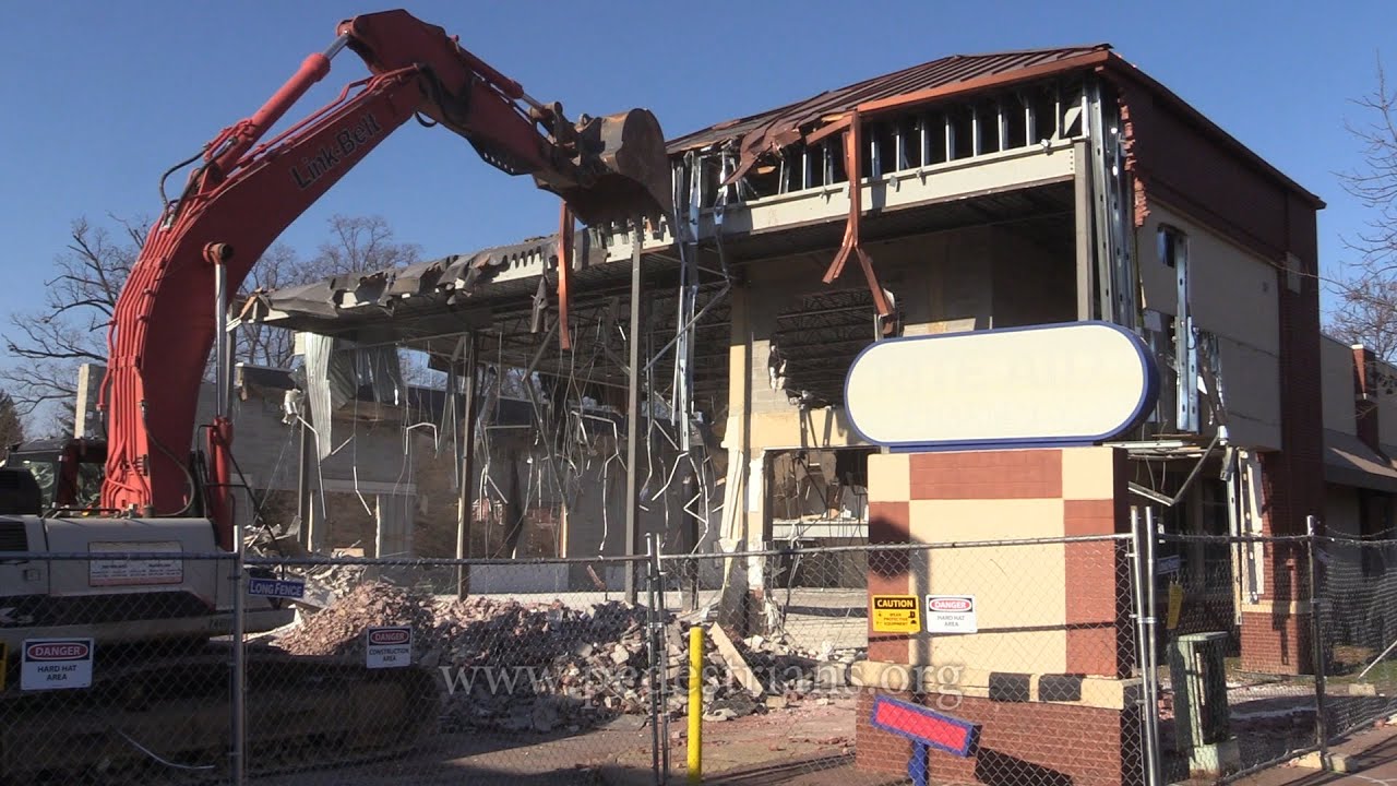Rite Aid Demolition (Part 2), Falls Church - YouTube