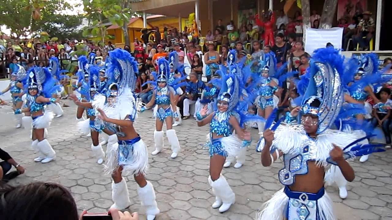 Niñas Bailando samba- Girls dancing samba - YouTube
