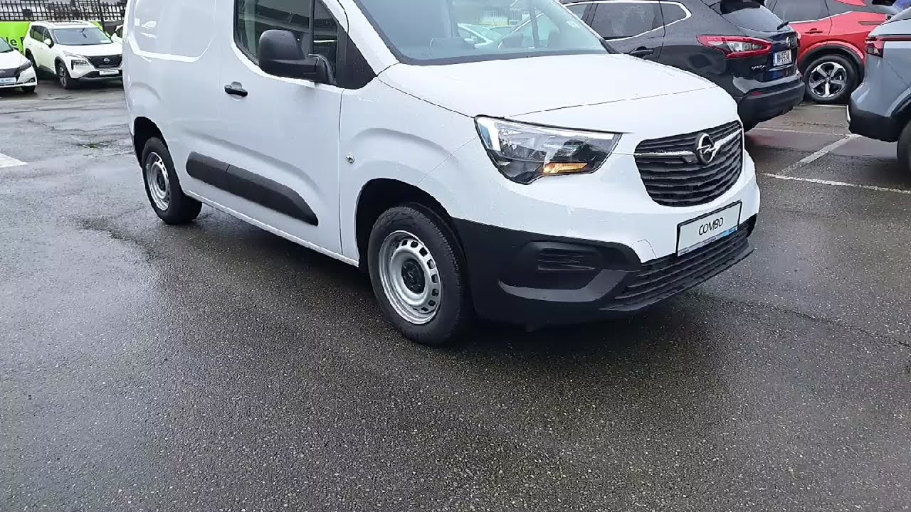 241D46682 - 2024 Opel Combo 19 Komf L1H1 1 5 100PS D RefId: 495117 ...