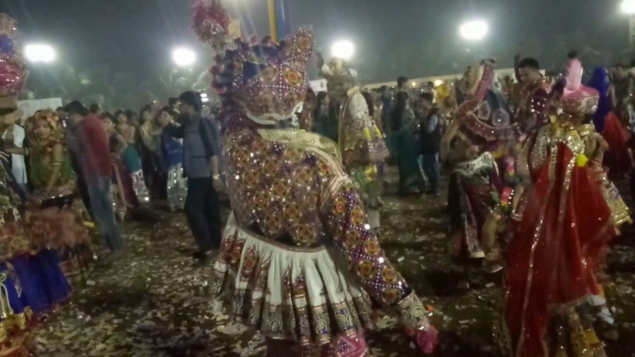 GARBA 2016 | AMDAVADI KHELAIYA GARBA GROUP | MOST POPULAR IN AHMEDABAD ...