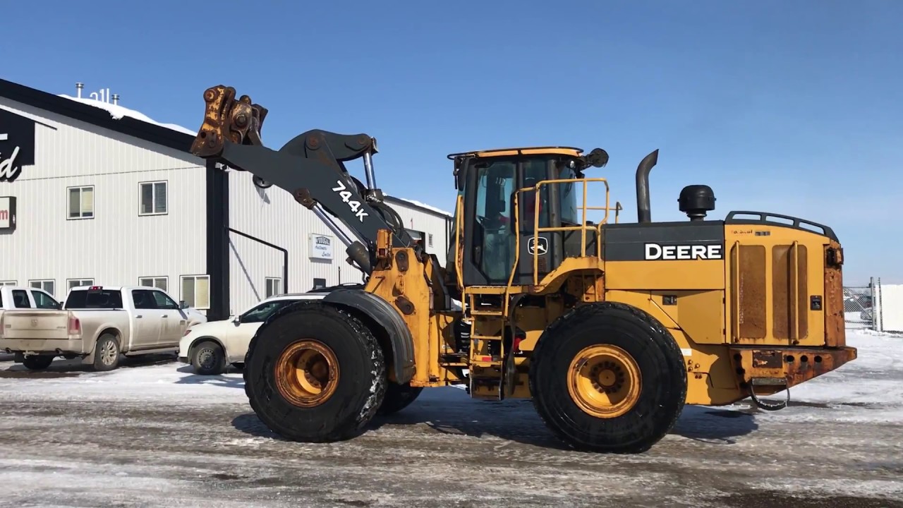 John deere 744k - YouTube
