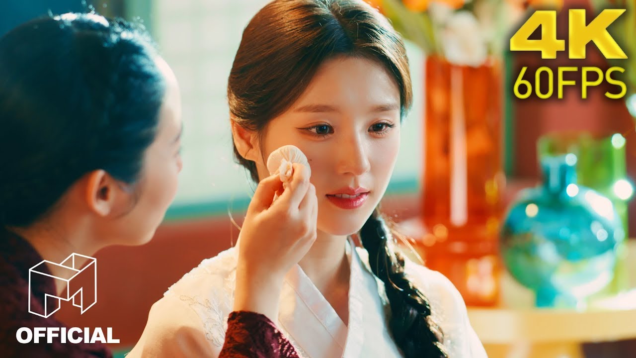 [60FPS] HeeJin ‘Algorithm' MV - YouTube