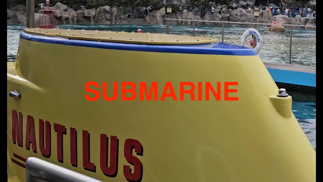 Finding Nemo Submarine Voyage - YouTube