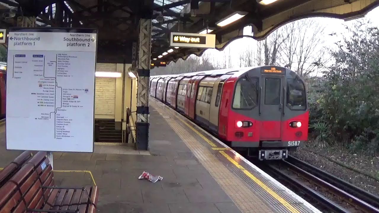 London Underground 2023-Northern Line Trains at Borough & Brent Cross ...