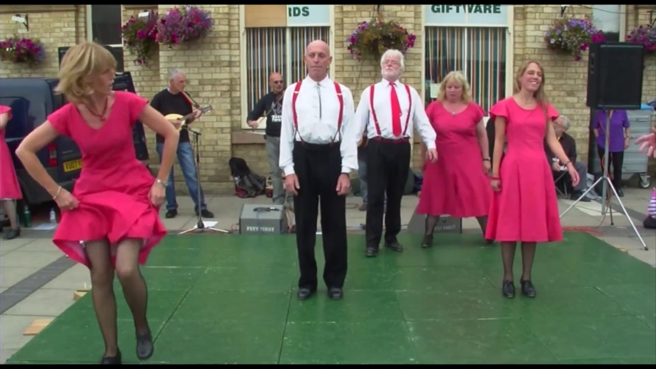 Feet First – Red Arrows – Saltburn 2010 - YouTube