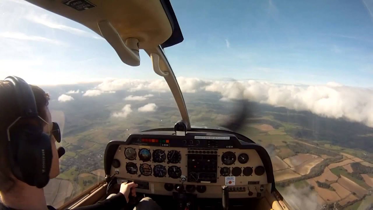 Flight in a Robin HR200 from Bournemouth flying club - YouTube