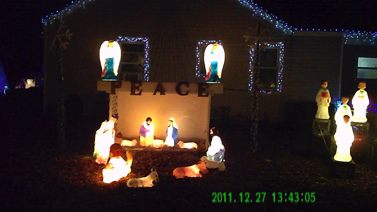 Stopping to Look at the Simmons Christmas Display - YouTube