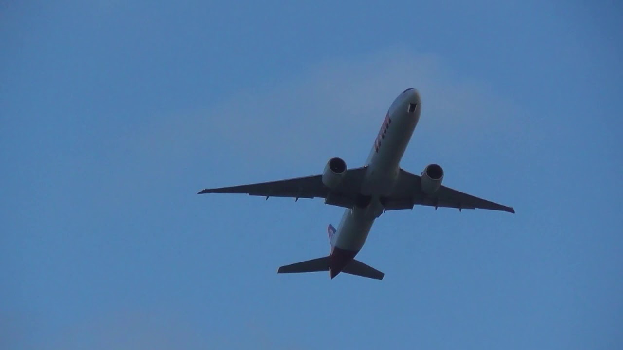 Heathrow with friends part 2 - YouTube
