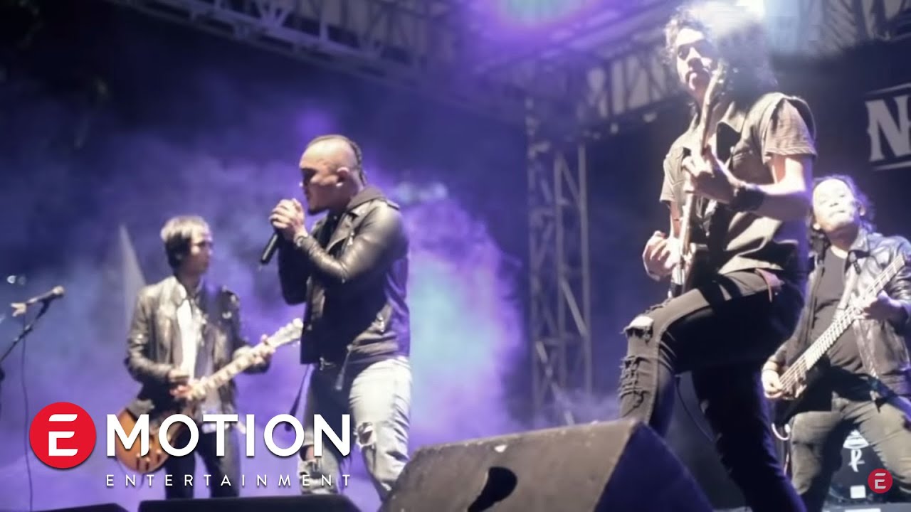 Piyu feat.The Frontmen - Hancur (Official Video) - YouTube