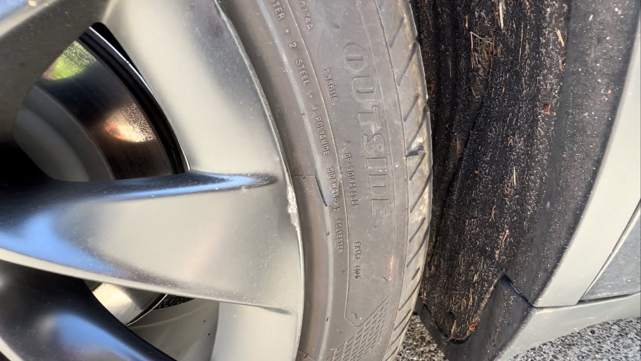 Tesla - What happens when you hit the curb? - YouTube