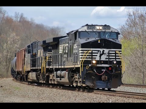 Norfolk Southern 4254 Leads Tank Cars on the Fort Wayne Line - YouTube