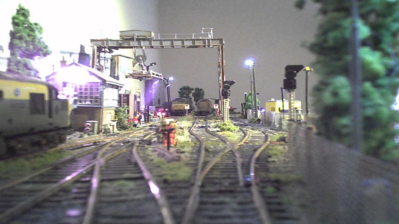 OO Gauge Model Railway Layout - Train Camera (part 1) - YouTube
