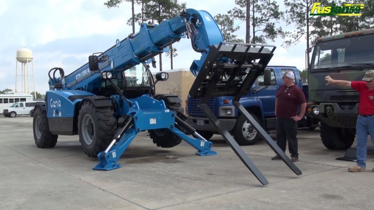 Telehandler forklifts Genie GTH-1256 AF - YouTube