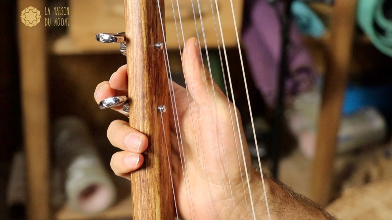 TUTORIAL NGONI : HOW TO PLAY HARMONICS WITH A KAMALENGONI - YouTube