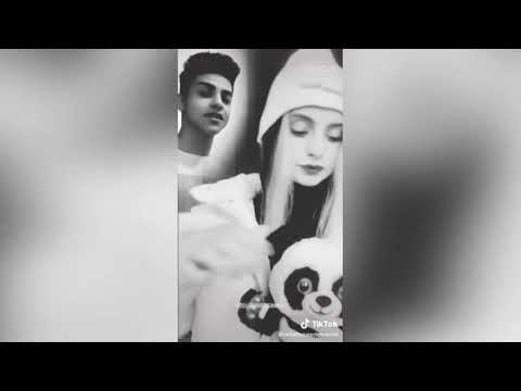 Sen birini seviyorsun o kadar💔