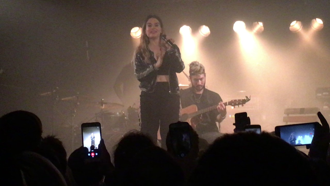 JoJo - Disaster / We Get By Live @ Mad Love Tour 2017 in Cologne [4K ...