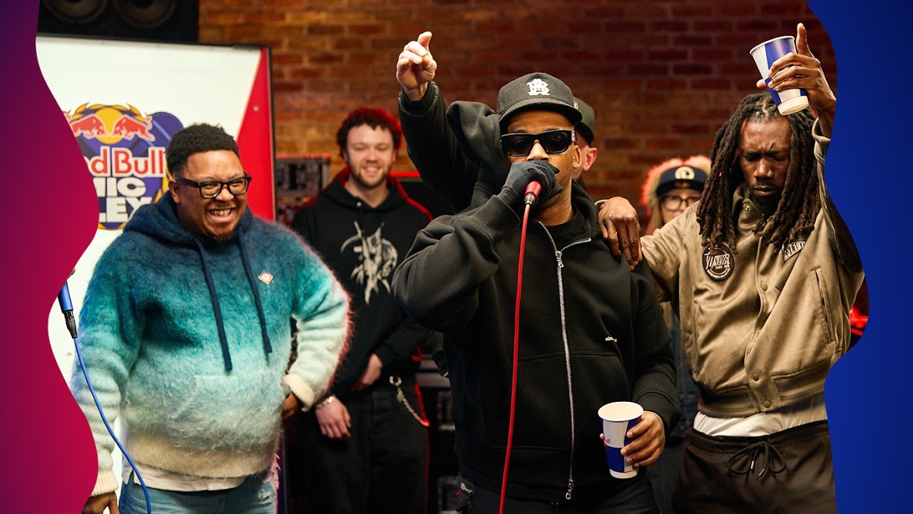 He is a MENACE on the mic | Red Bull Mic Flex Ft. Coco, Slowie VS Snowy ...