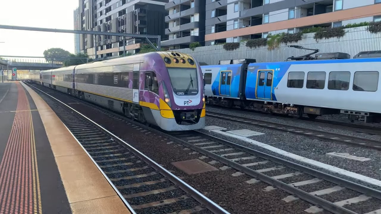 V/Line VL63 & VL120 Passes Through Footscray Station to Wyndham Vale ...