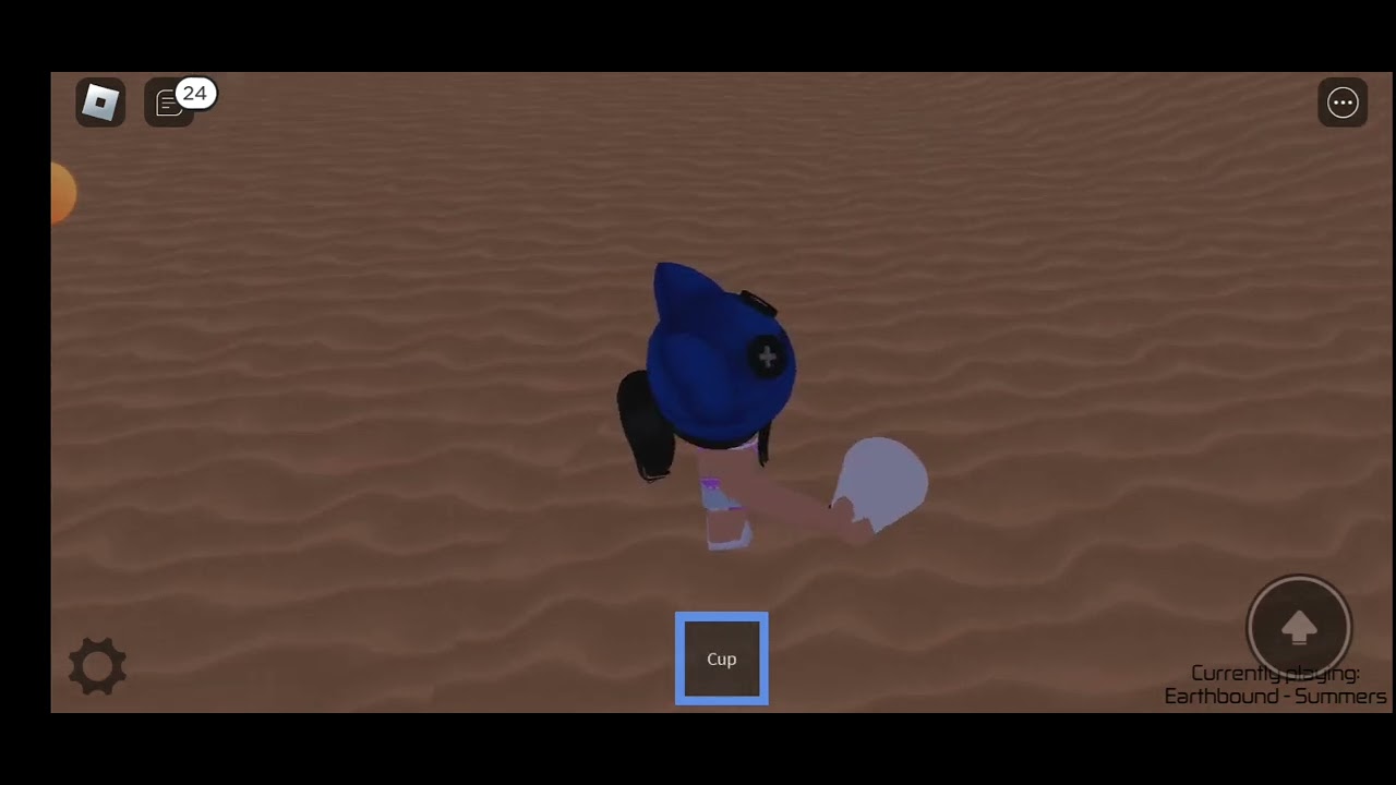 Playing eat sand - YouTube