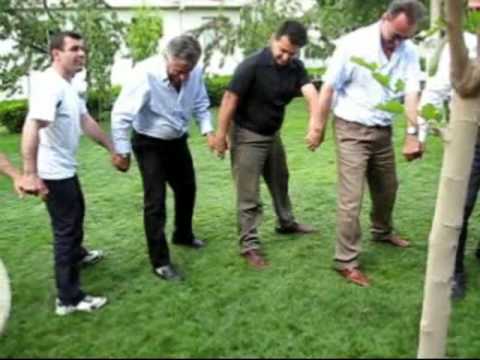 AKCAABATLIDAN DAVUL ZURNA ILE  AKCAABAT HORONU