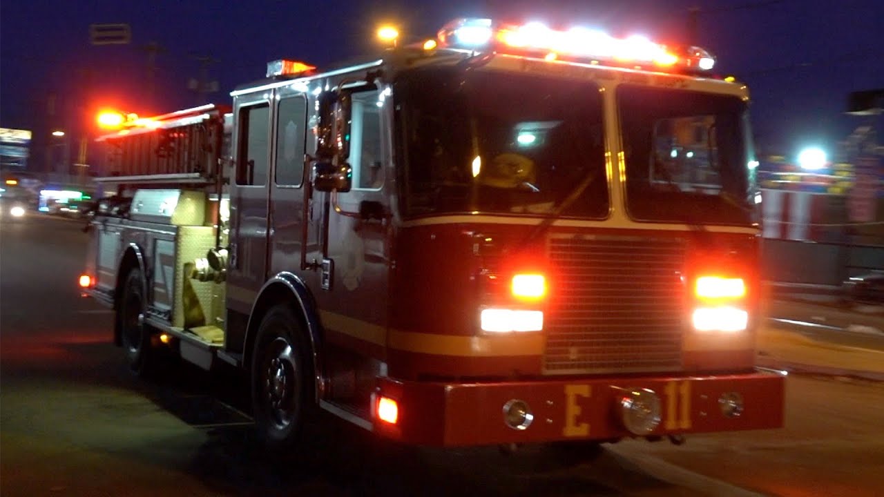 PFD Engine 11 Responding - YouTube