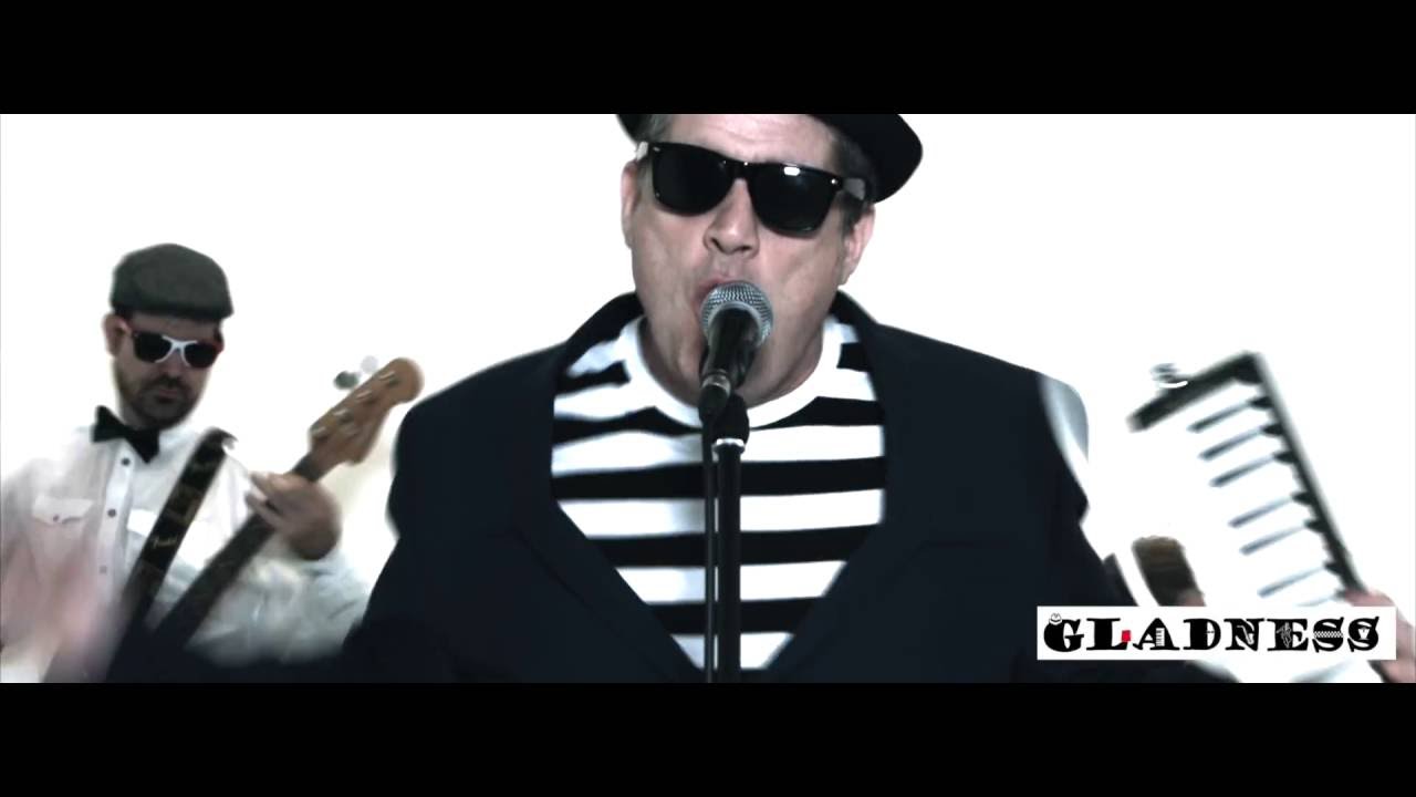 GLADNESS - The Ultimate Madness Tribute Act - YouTube