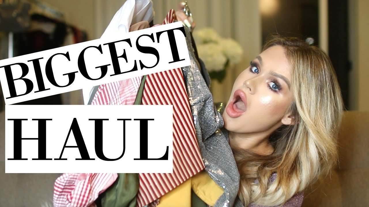 Biggest Clothing Haul of 2017 ft. HoneyBum - YouTube