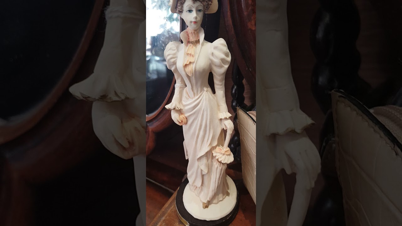 AMAZING RESPECTABLE LADY BEAUTIFUL - YouTube