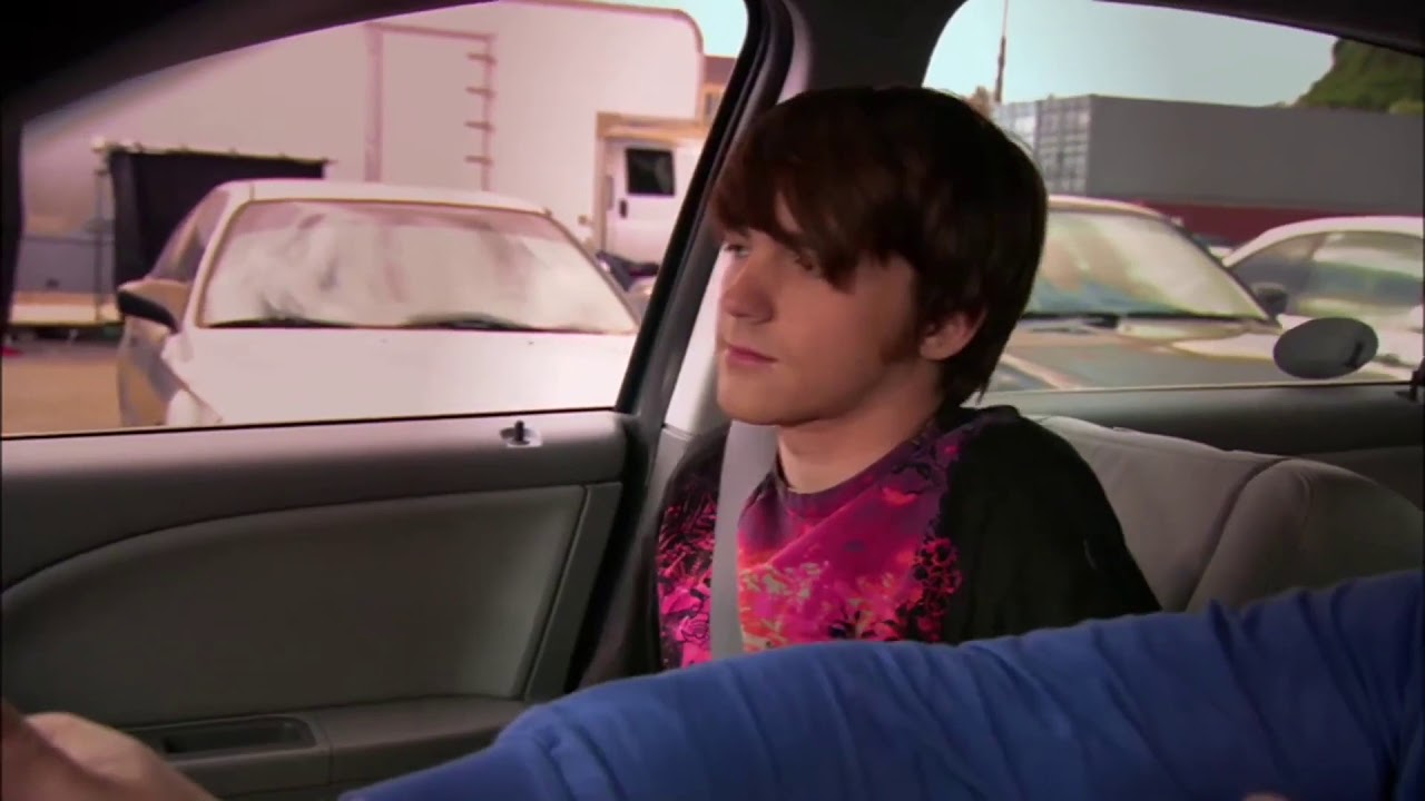 Drake & Josh - Josh Runs Into Oprah - YouTube