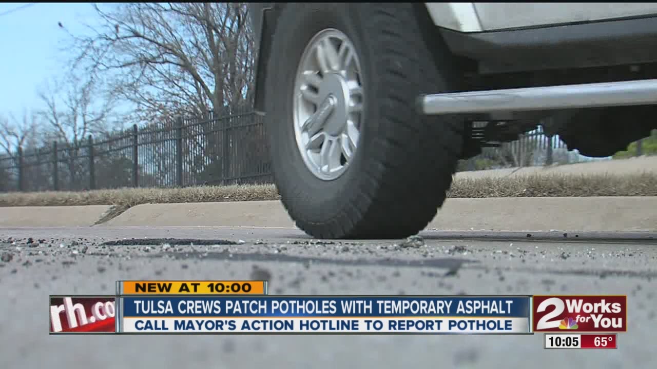 Tulsa Crews Patch Potholes - YouTube