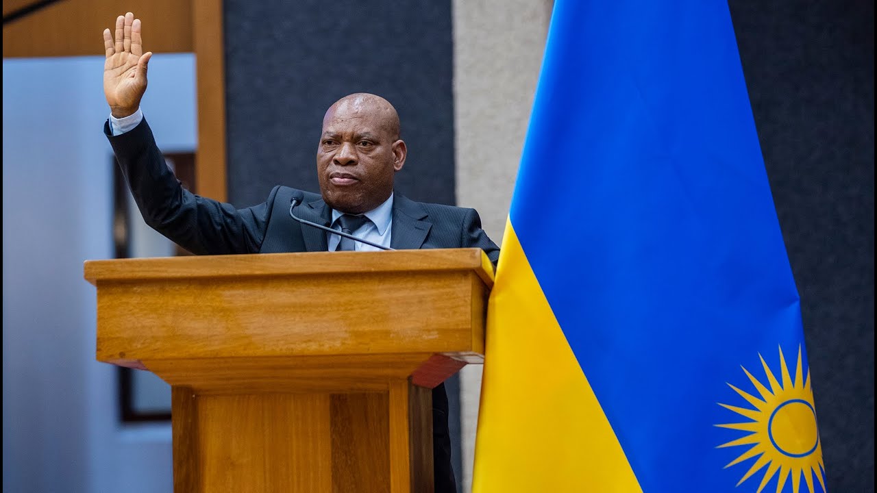 The newly elected President of the Senate takes oath - YouTube