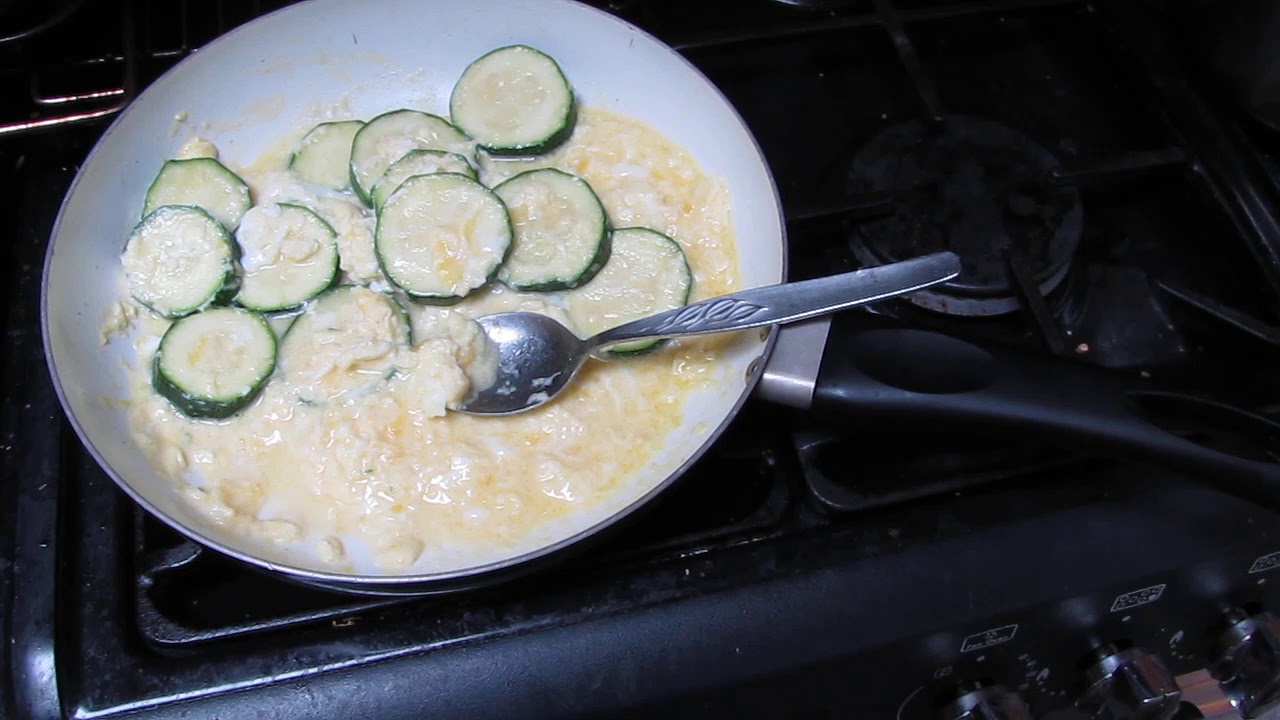 Courgette and scrambled egg - YouTube