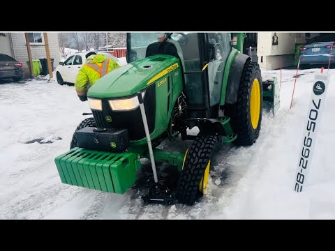 Snow Event #13 - John Deere 4066R Tire Falls Off - YouTube