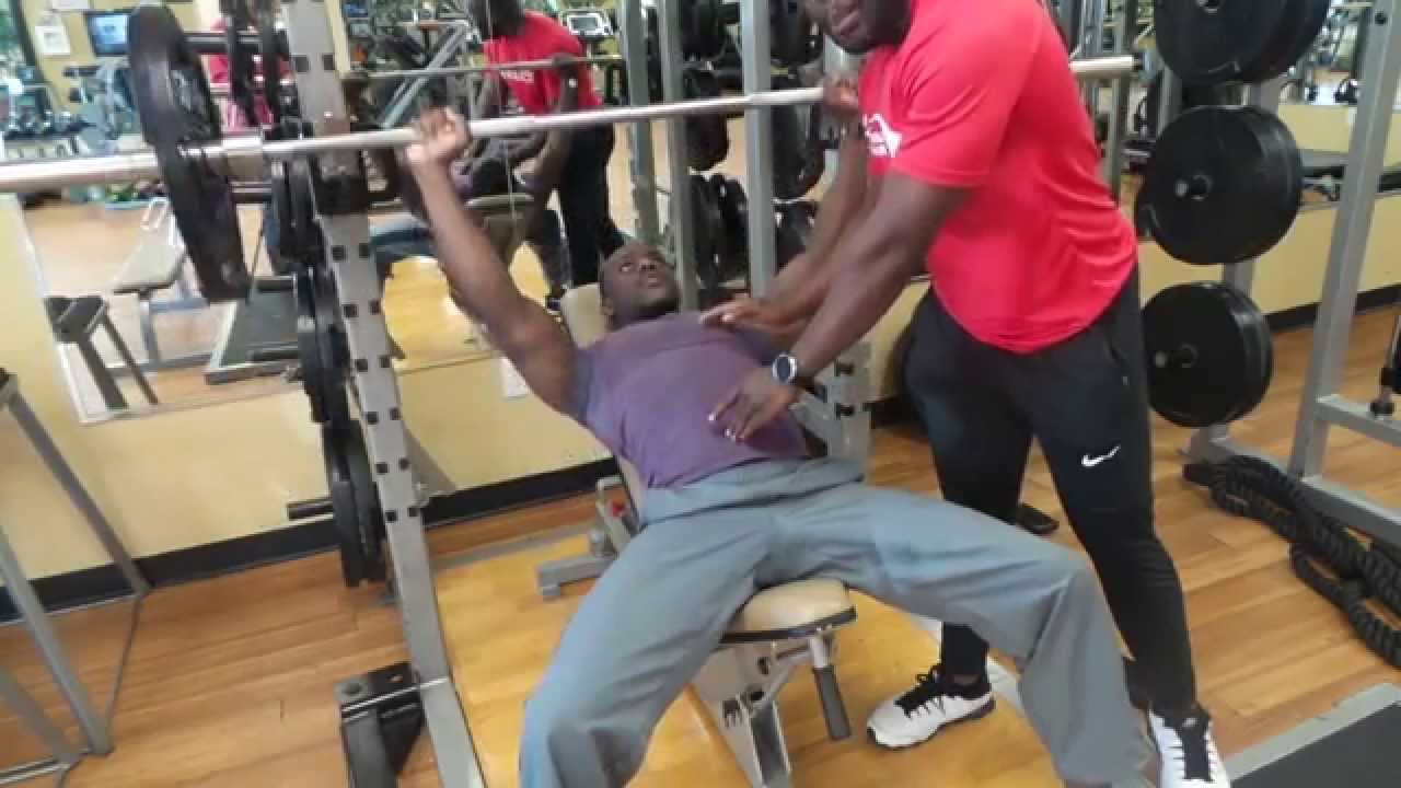 How to Increase your Bench Press by 30% With @Chief_Oniya - YouTube