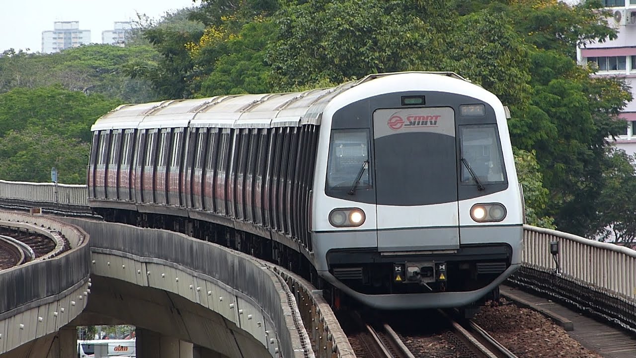 シンガポールMRT C151A型@東西線・Paya Lebar - YouTube