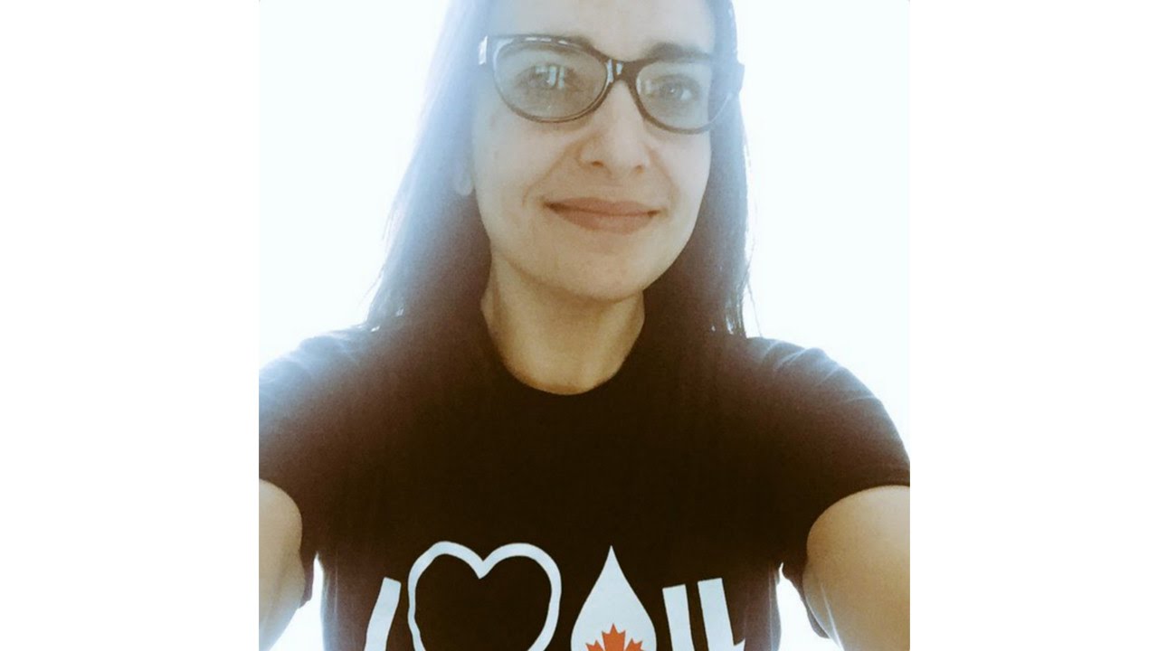 Anti-Alberta activist Marcella Munro tweets pro-oil selfie. Will anyone ...