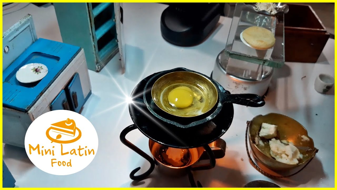 Mini Food - Latin Cooking-Cocina Latina en Miniatura-Arepa con Huevo y ...